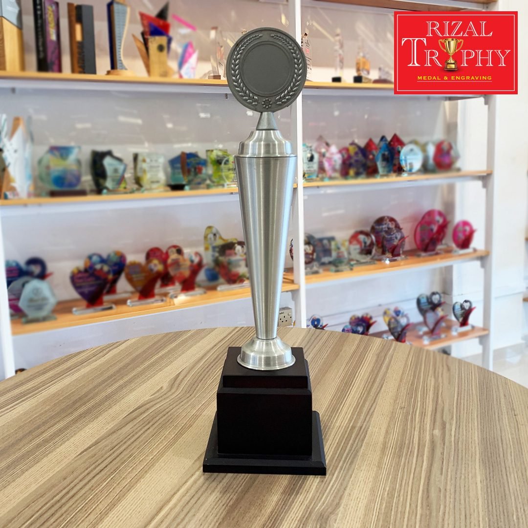 trophy - Rizal Trophy